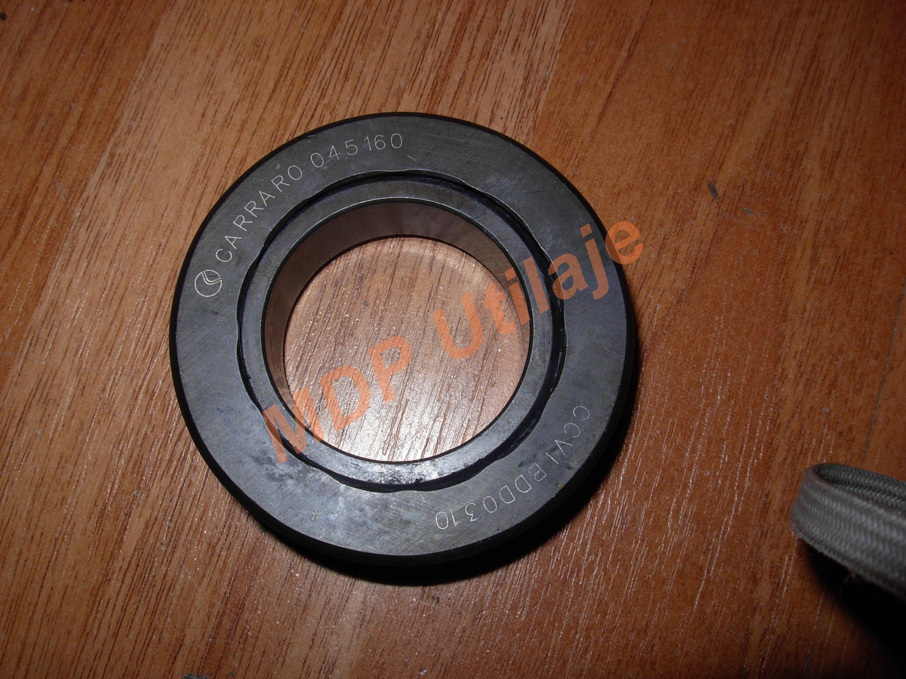 Bucse pivoti si saibe distantier buldoexcavator FB 200.2 - MDP UTILAJE